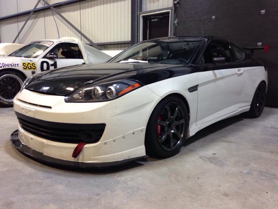 Race car Hyundai tiburon For Sale in Terrebonne